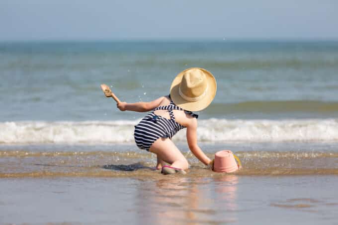 Bébé ne marche pas : que faire ? Guide complet pour parents inquiets